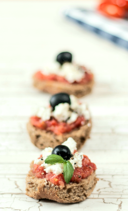 Cretan Dakos - Mygreekitchen